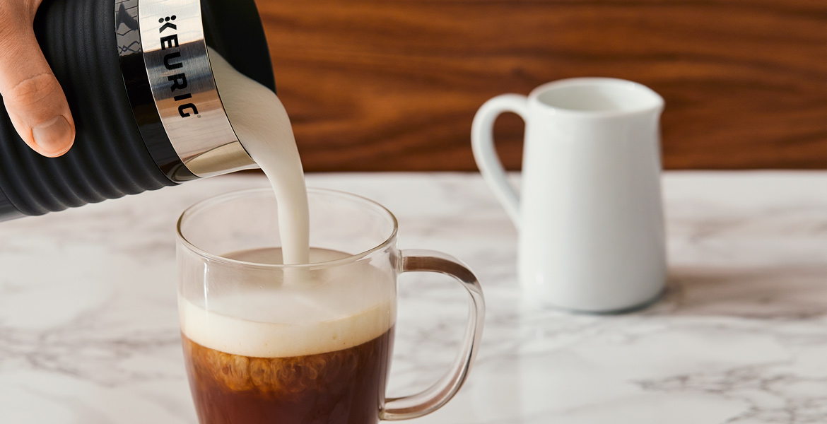 How To Froth Milk [5 Best Ways]